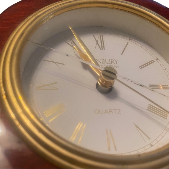 Danbury | Other | Danbury Clock Co Mahogany Quartz Wood Mantle Shelf ...